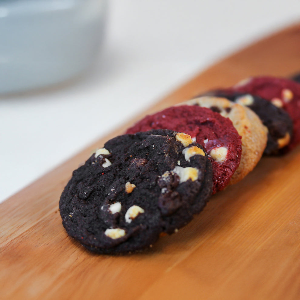 Mini Bites Sampler Tin (28 Cookies) – David's Cookies